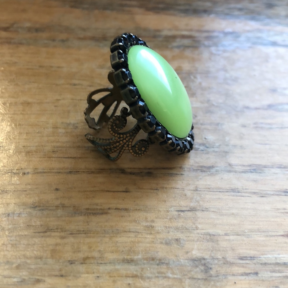 Vintage Jade Color Stone With Black Crystals Ring - Gem